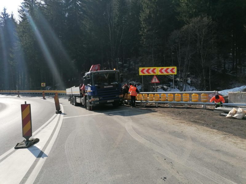 FOTO. Noi modele de parapete pe drumurile naționale din județul Brașov