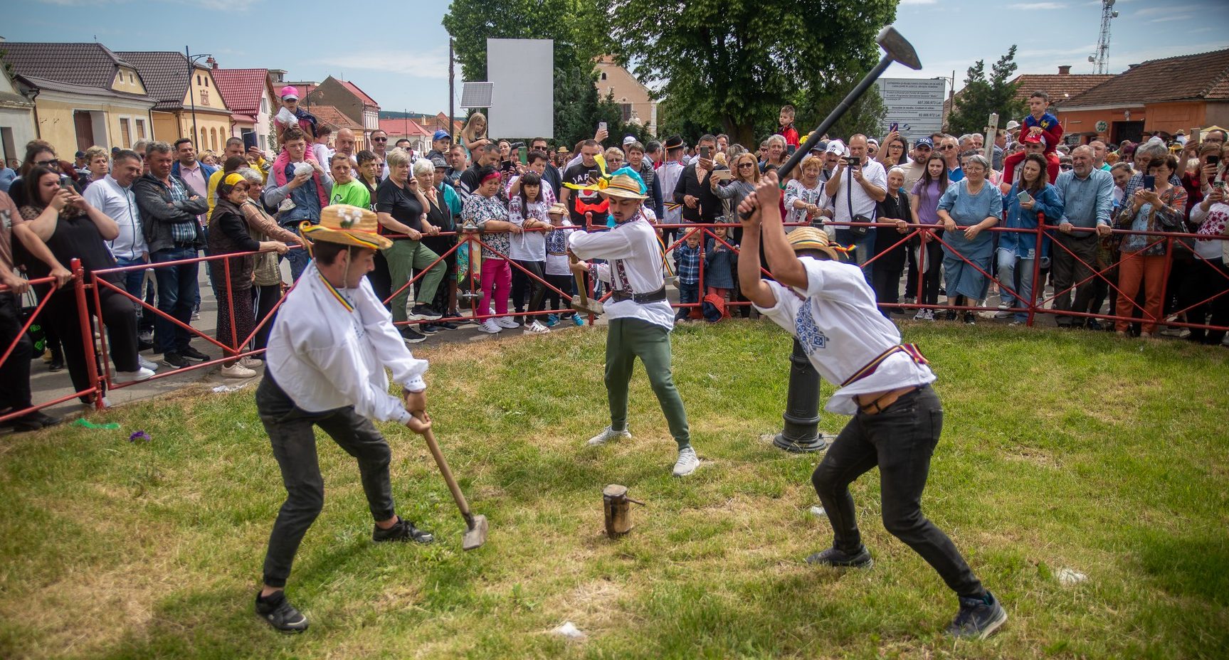 FOTO. Sărbătoarea Rusaliilor, în weekend, la Feldioara. PROGRAM